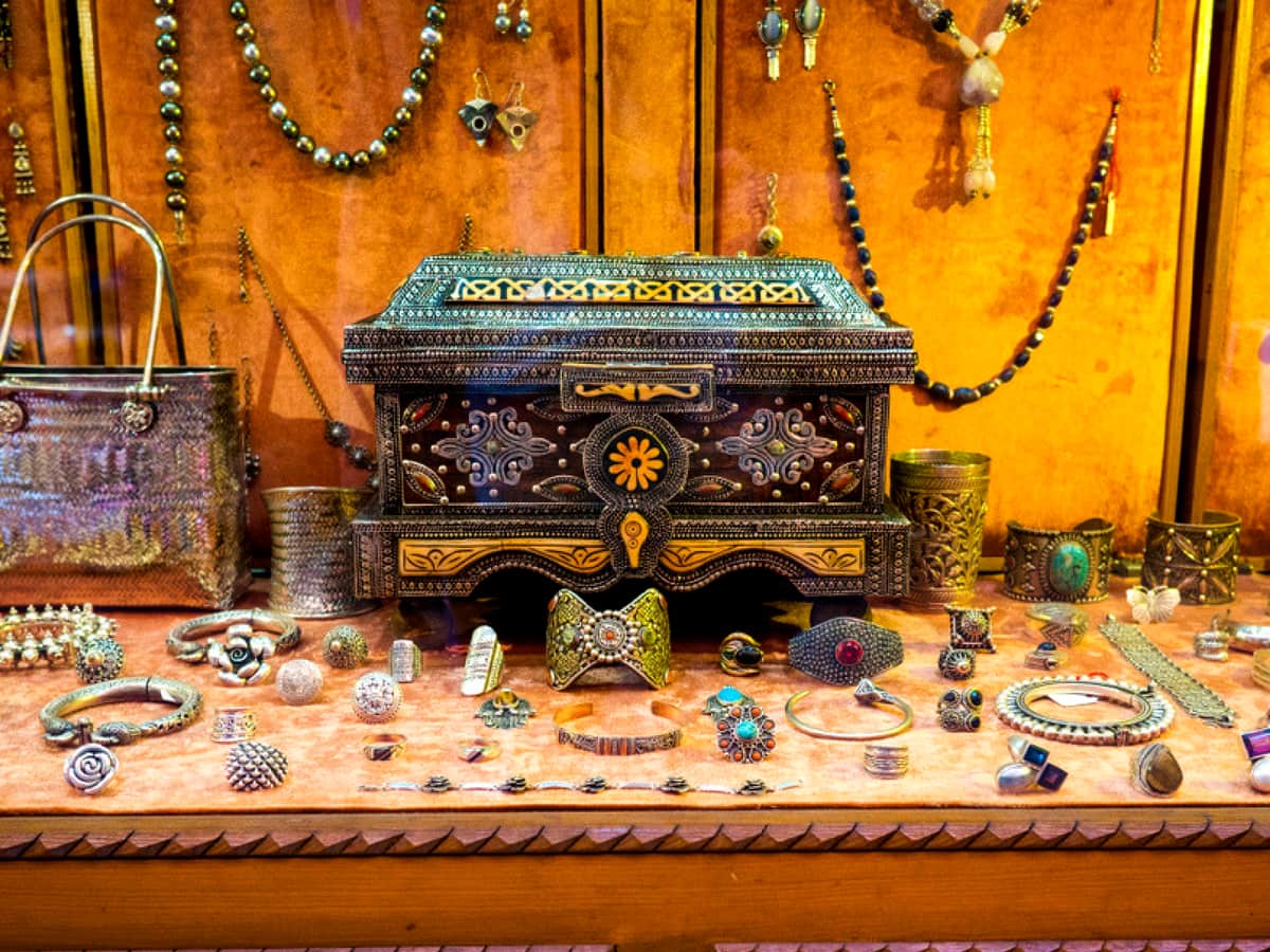 7 Things You Can Only Buy in England - City Wonders