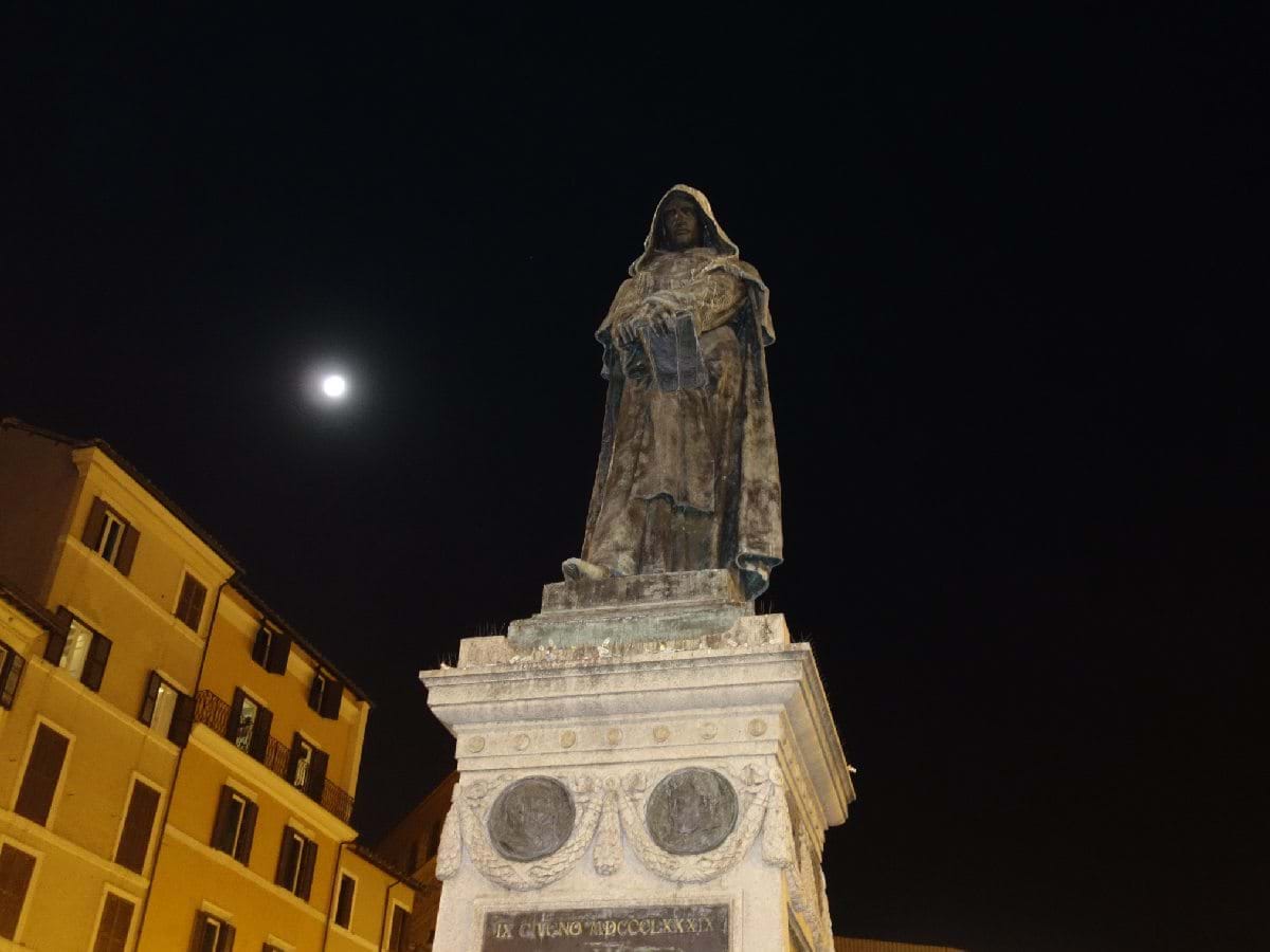 Rome Ghost Walking Tour & Tickets - City Wonders