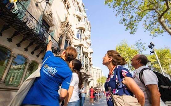 Barcelona Tours - Sagrada Familia, Montserrat and Park Guell Guided ...
